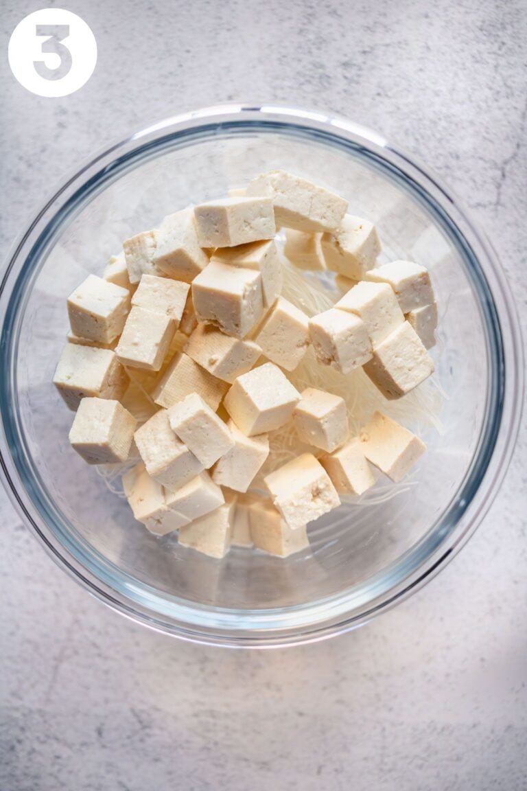 Quick and Easy Vegetarian Tofu Rice Noodle Soup for Meal Prep