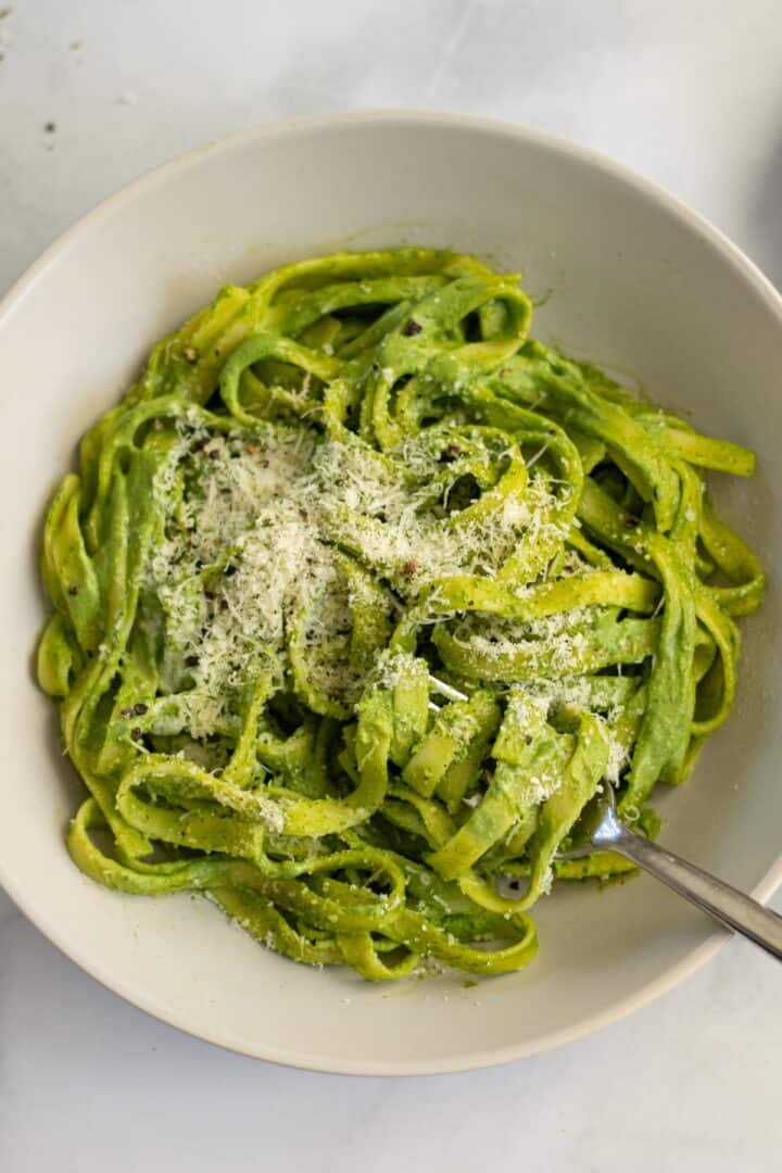 20-Minute Green Pasta with Spinach Silken Tofu Sauce - Grateful Grazer