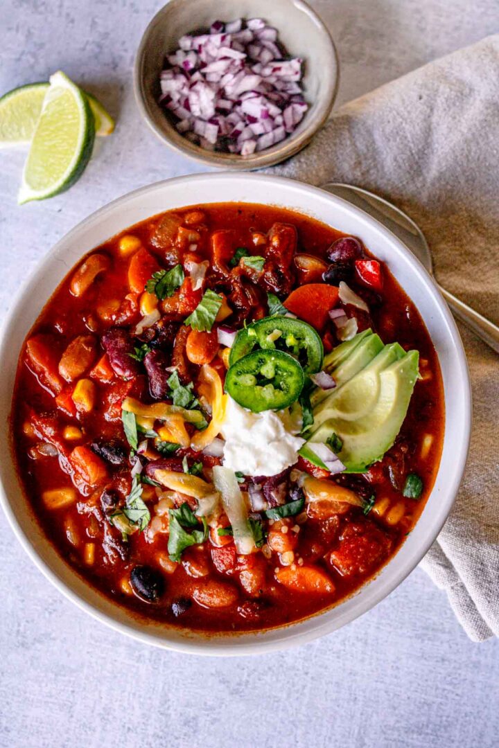 Best Easy Vegetarian Chili with Beans - Grateful Grazer